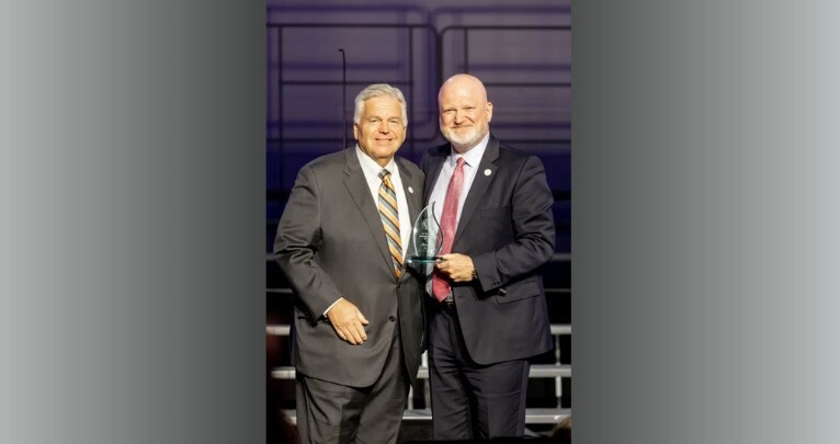 Barry Ray named Lee University Distinguished Alumnus of the Year | Mix ...