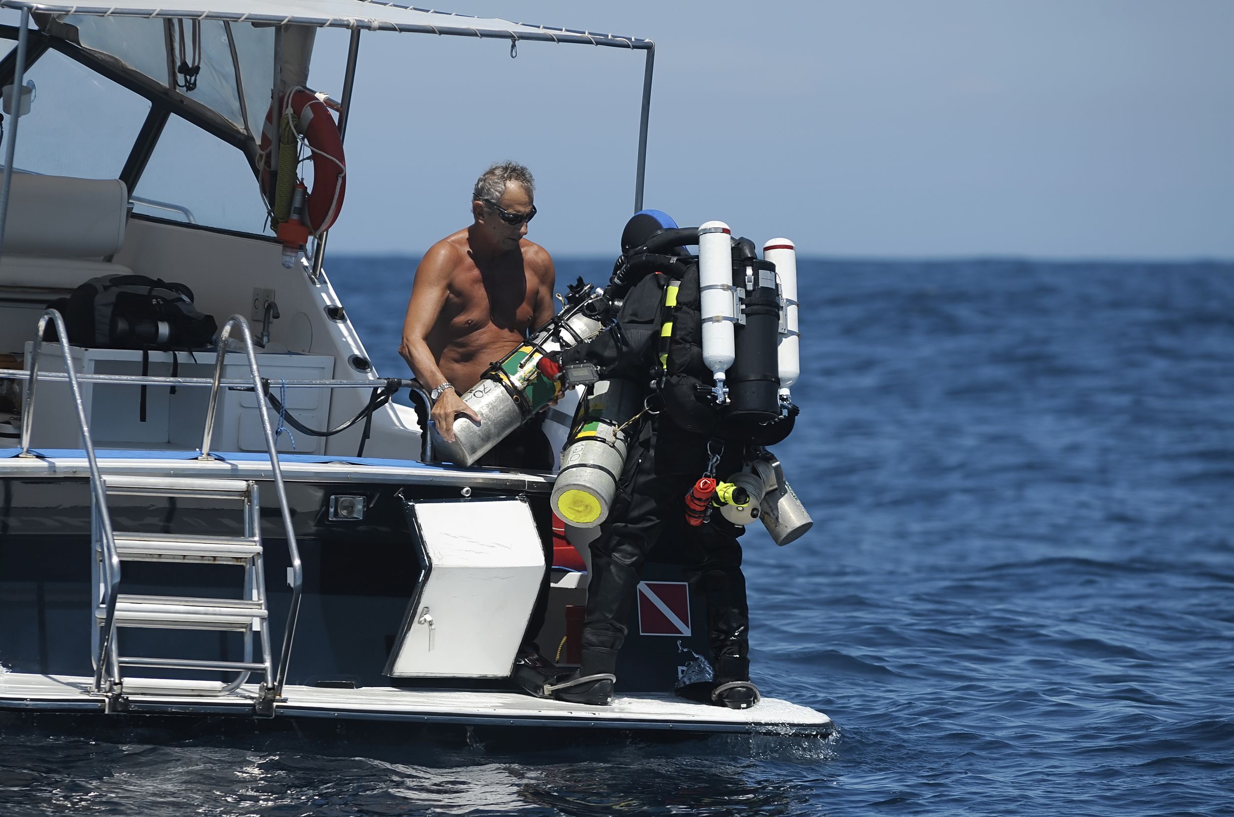 Emergency Underwater Oxygen Recompression | DAN Southern Africa